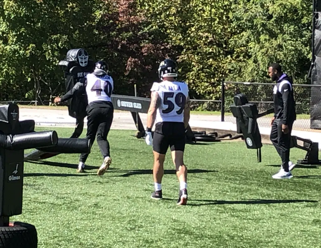 Ravens sign veteran inside linebacker A.J. Klein off Giants practice ...